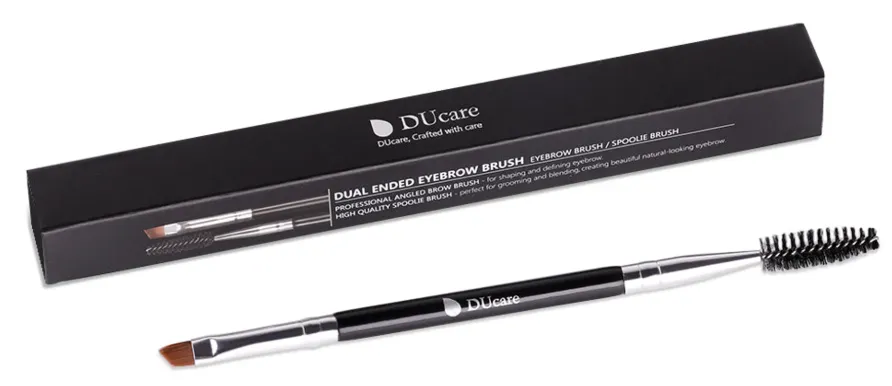The Types and Uses of Angled Makeup Brushes - Fay Brush