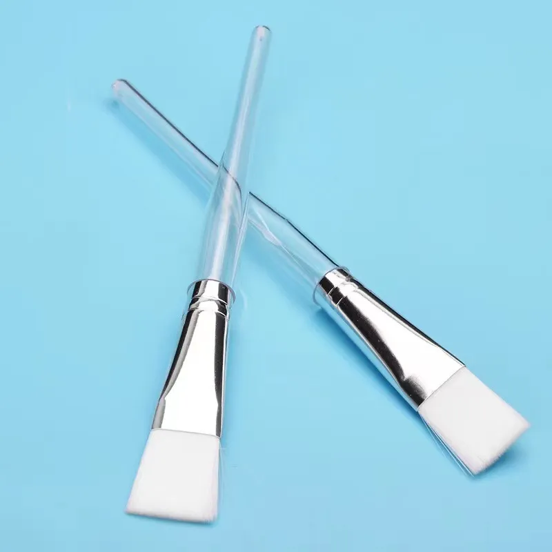 Types, Benefits & How to Use Face Mask Applicators - Fay Brush