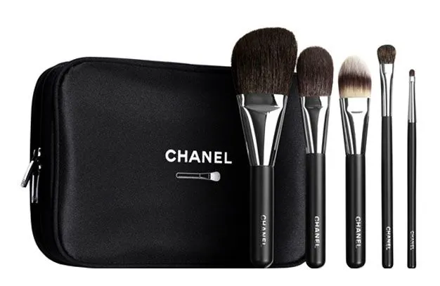 Why Are Makeup Brushes So Expensive？