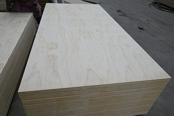 Non-structural Pine plywood supplier&manufacturer I Leader