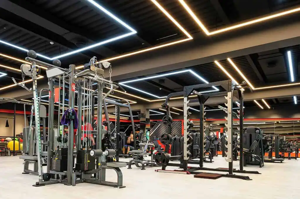 LED Gym Lighting Guide: Design & Smart Commercial Solutions