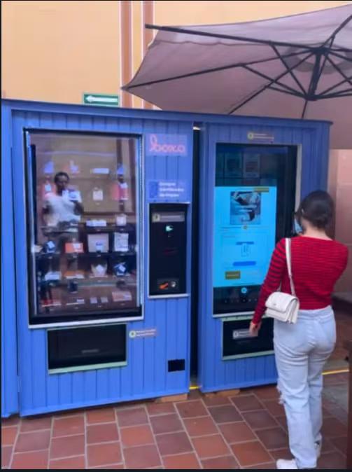 Outdoor Combo Vending Machine with Weatherproof Shelter