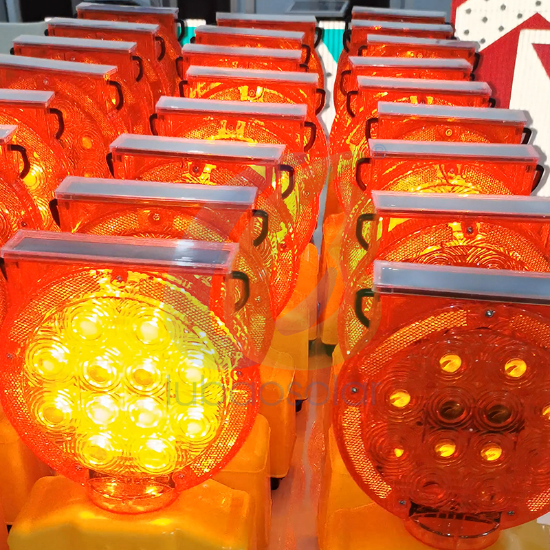 LED Solar warning light barrier light丨lu-bao.com
