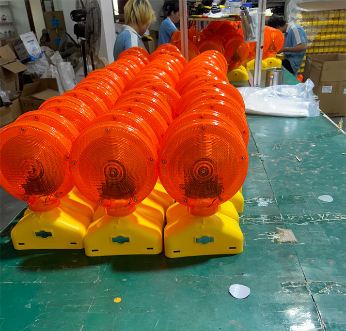 Innovative Warning Lights for Safety: Sequential and Simultaneous ...