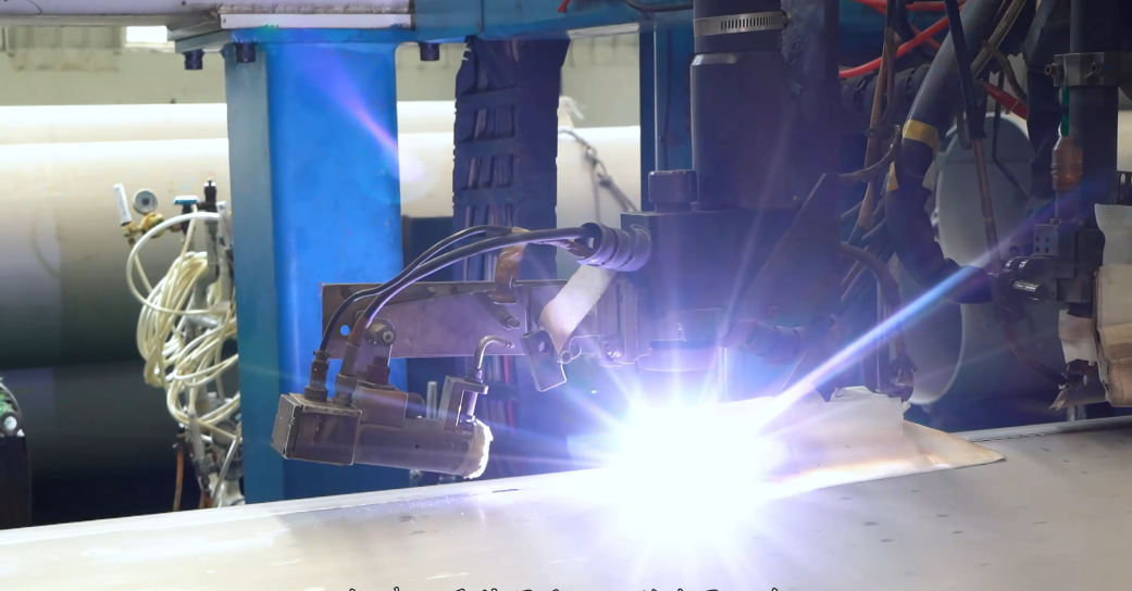 The microscopic world of welding--from heat source to molten pool ...