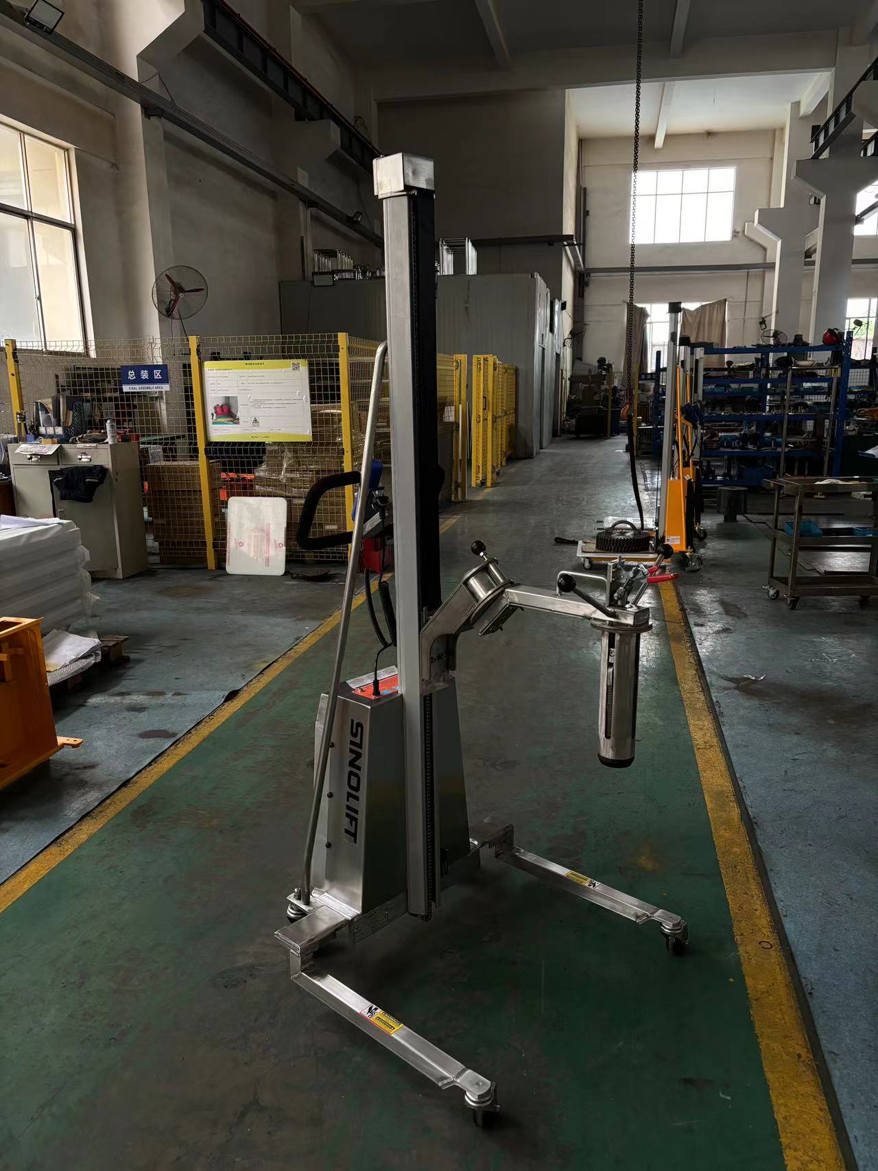 Choosing the right lifting and handling equipment for material handling ...