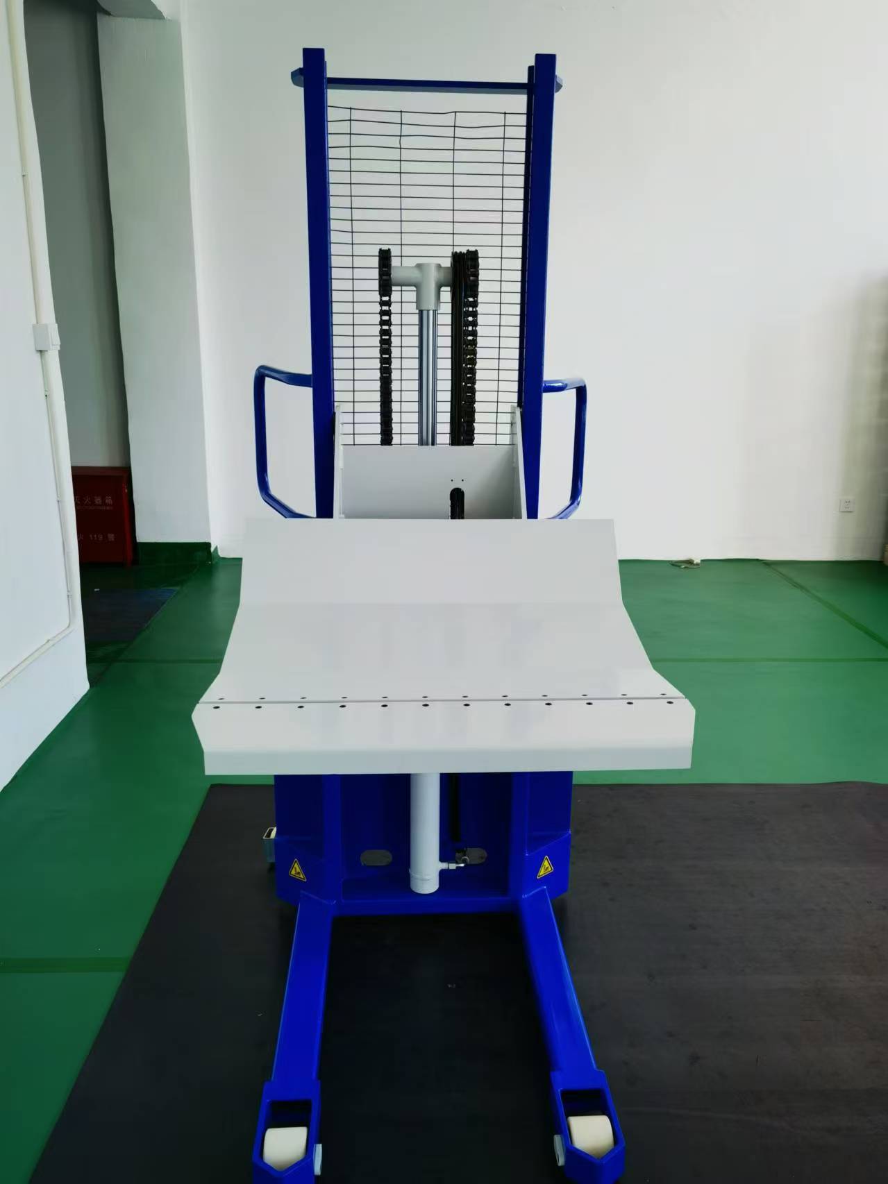 Comprehensive guide to customizing an electric paper roll lifter ...