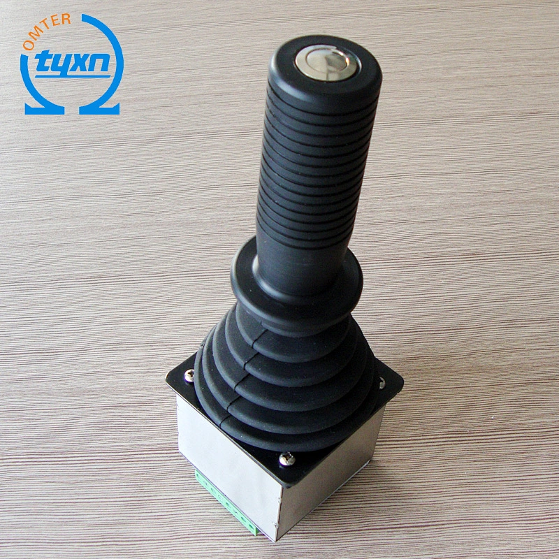 CUSTOM JOYSTICKS & CONTROLLERS