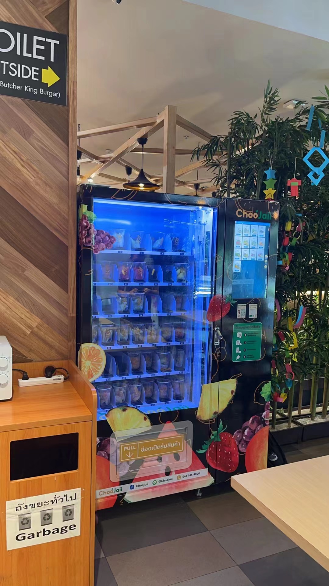 How to boost sales with sliced fruit vending machines in the Thai ...
