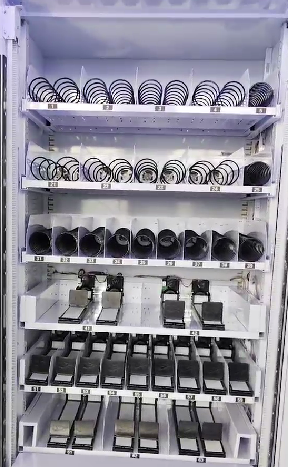 WEIMI Smart Vending Machine for Electronic Products in Iraq