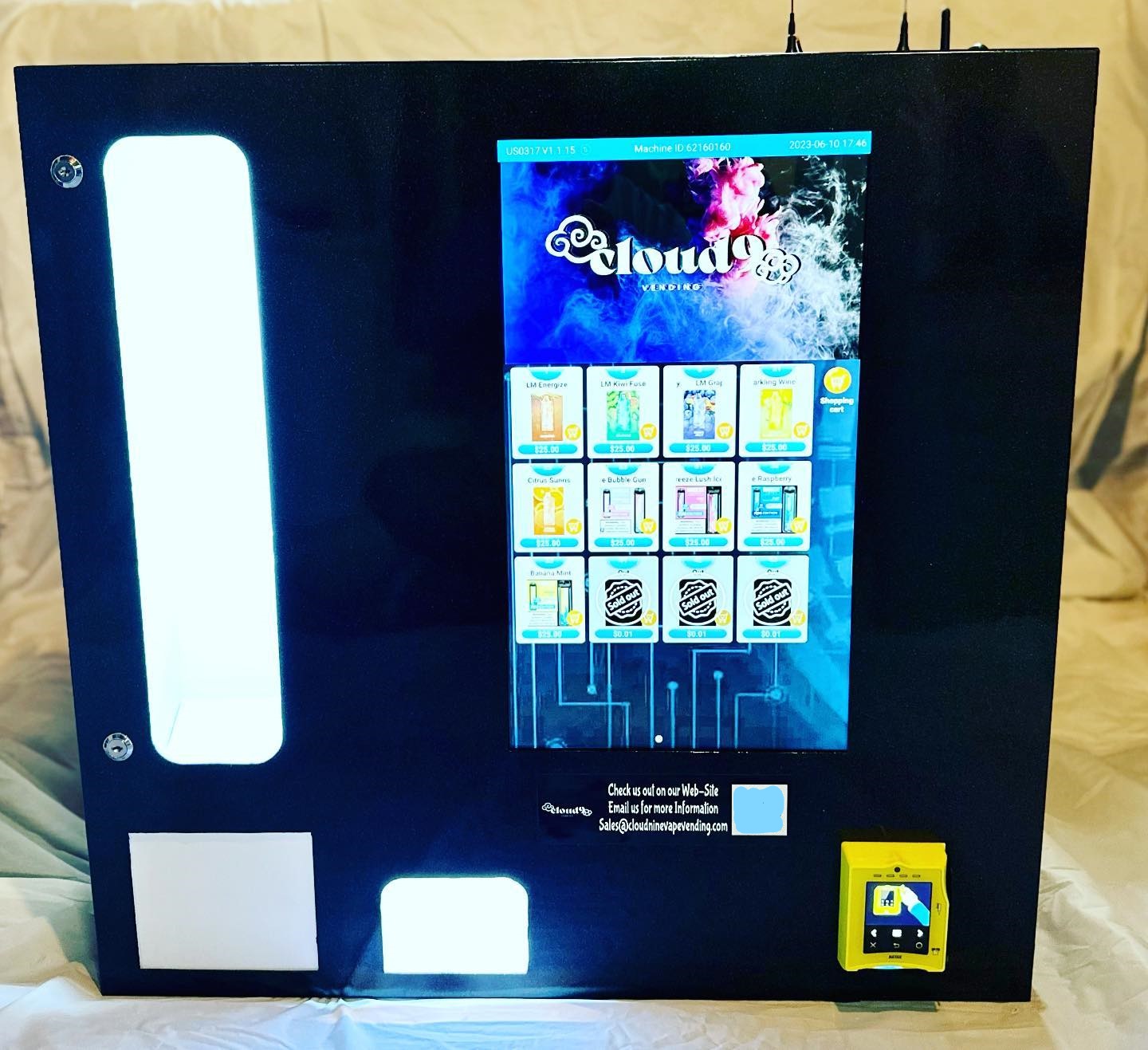 Ohio,USA: Mini Wall-mounted Vape Vending Machine - Guangzhou Micron ...