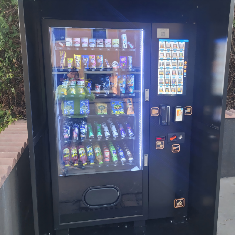 Máquina expendedora de snacks inteligente WEIMI a El Salvador