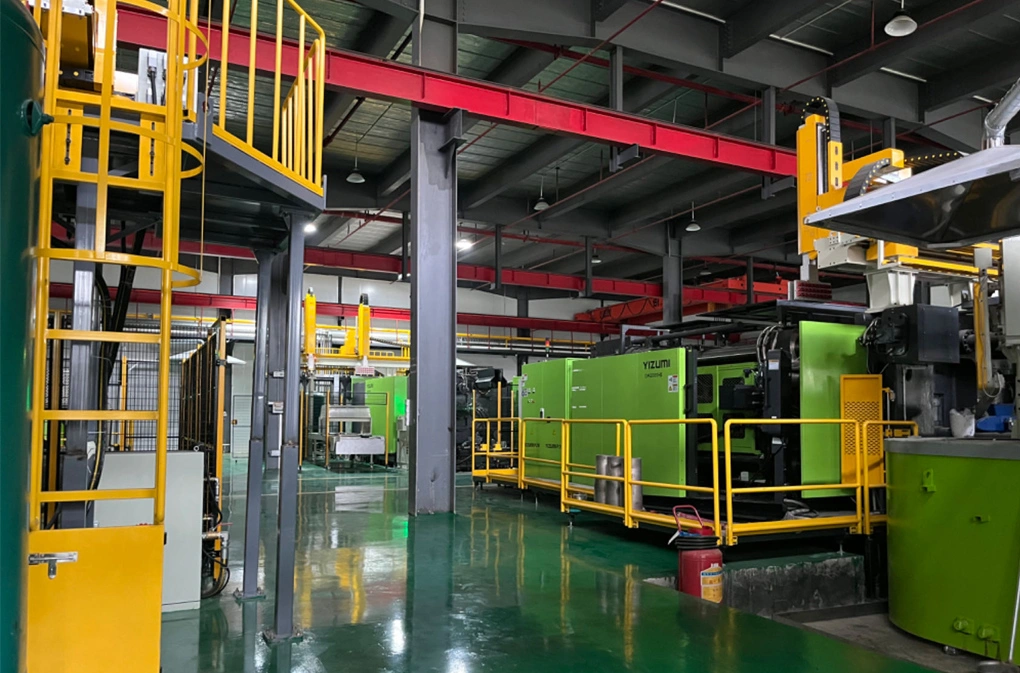 car engine , aluminum , die casting