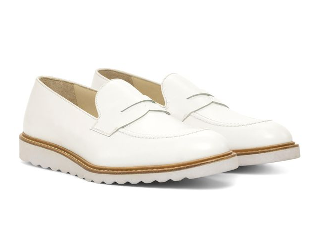 The Four Best Loafer Colors That Would Go With Everything
