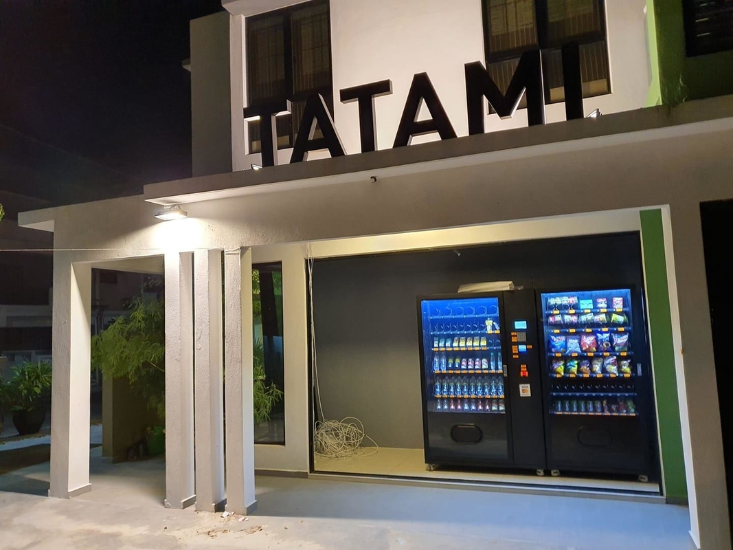 Earn Money with Vending Machines in the Lazy Economy