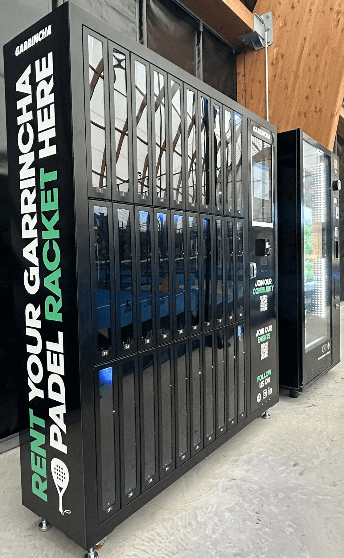 Padel Racket Vending Machine in Belgium