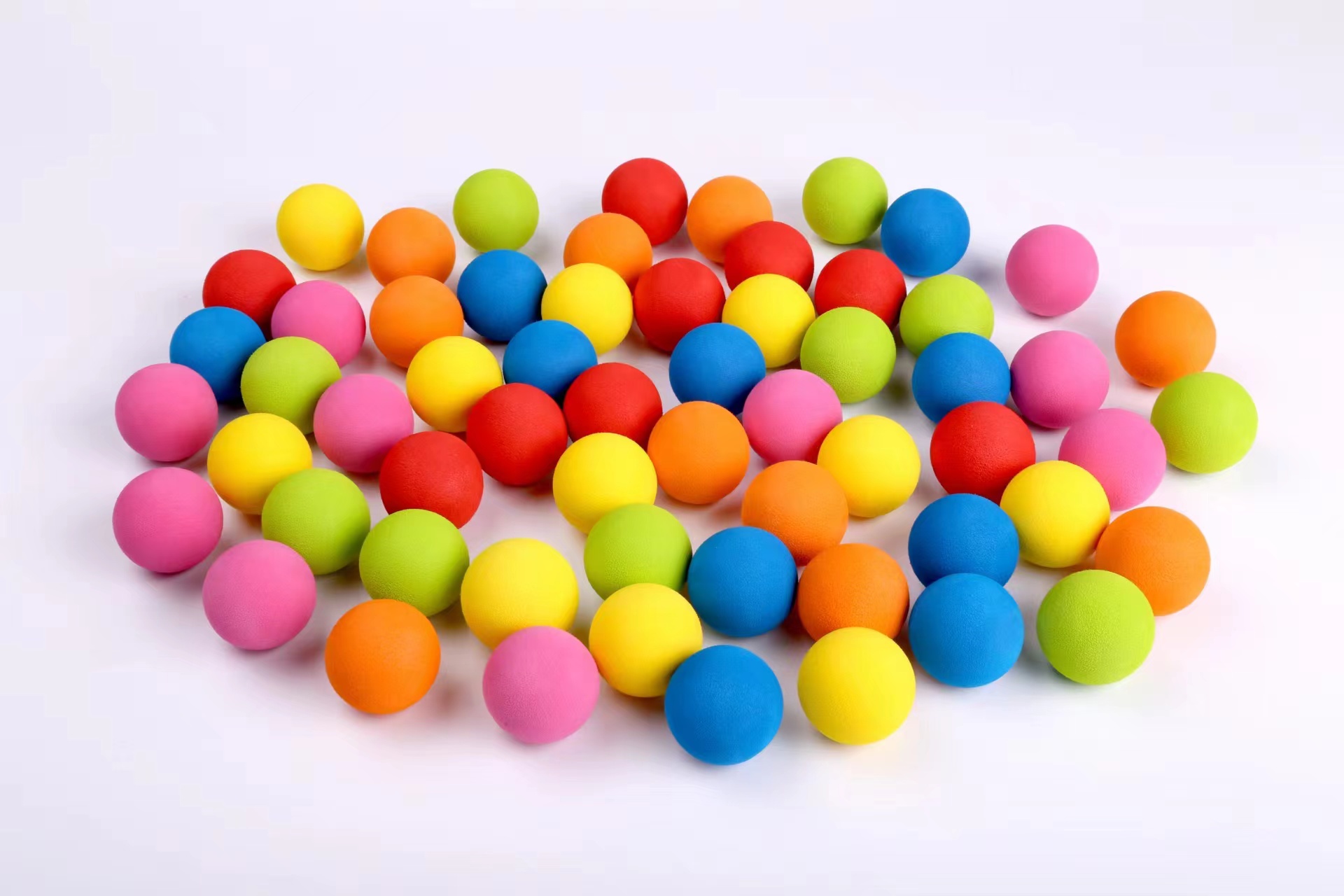 EVA foam balls in pet products | EVA foam factory