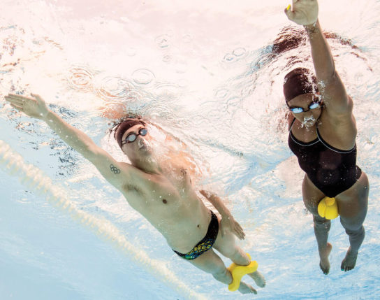 benefits of using a swimming pull buoy float for exercise | HYHeva