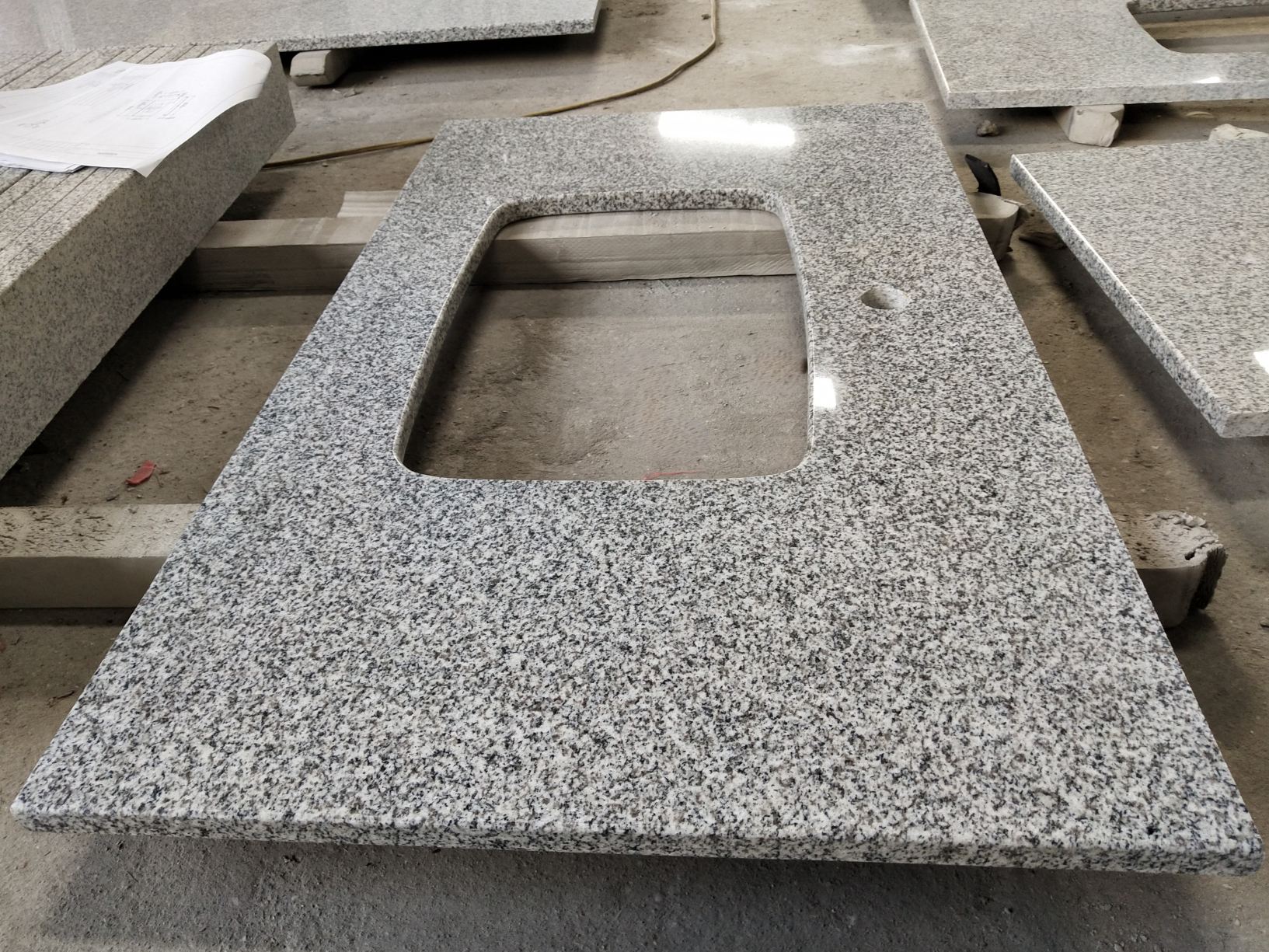 Polished Light Grey G603 Granite Countertop for Project - raise stone
