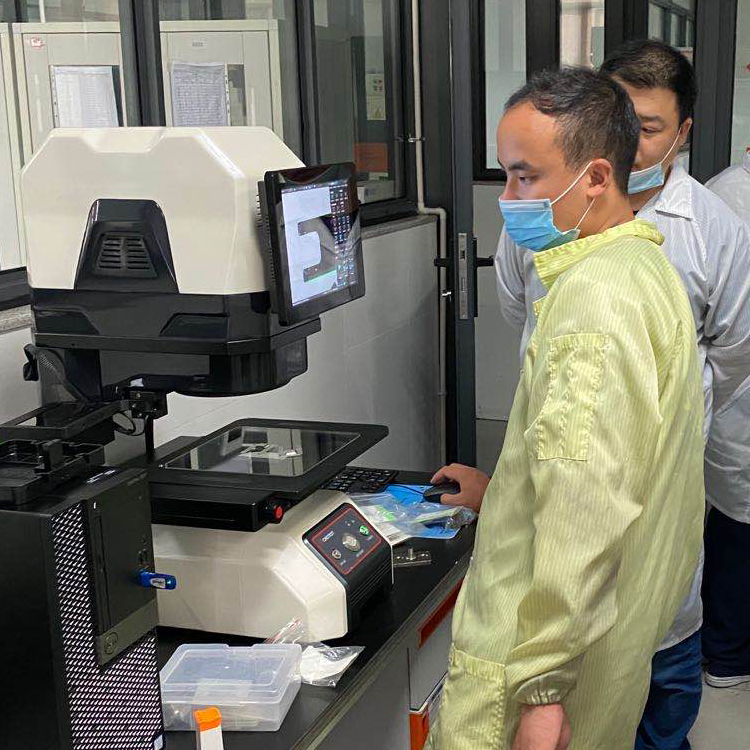 Two dimensional measurement丨two-shot-molding.com